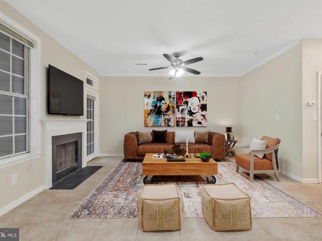 1319 Garden Wall Court # 404