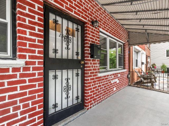 1319 Hicks Street