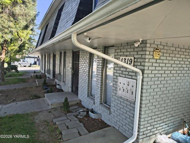 1319 Jefferson Ave, Yakima, WA 98902