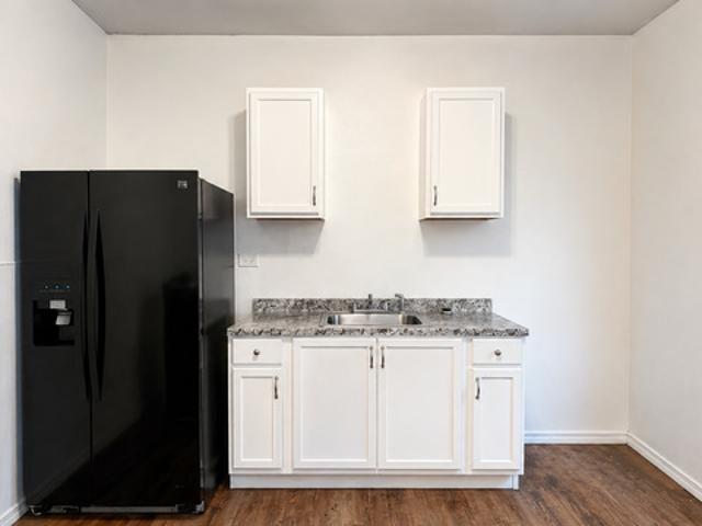 1319 Leal, Unit B