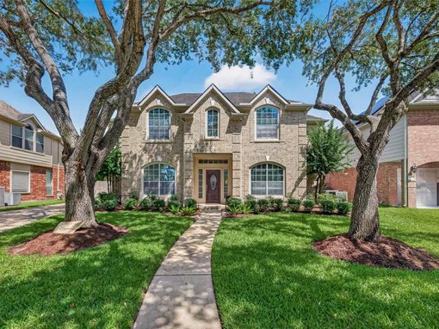1319 Tahoe Valley Ln, Sugar Land, TX 77479