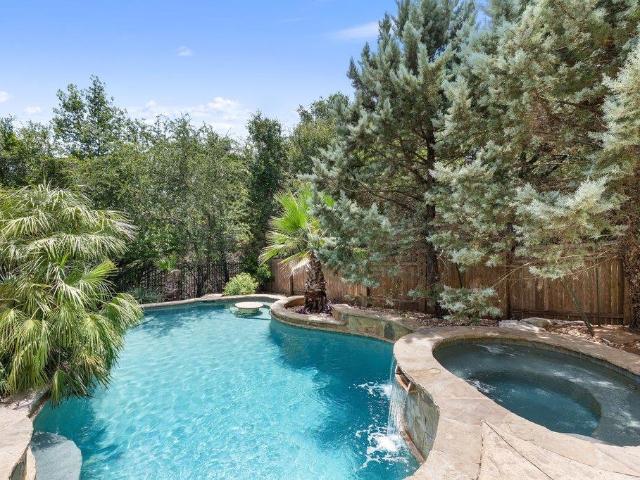 13100 Country Trails Ln