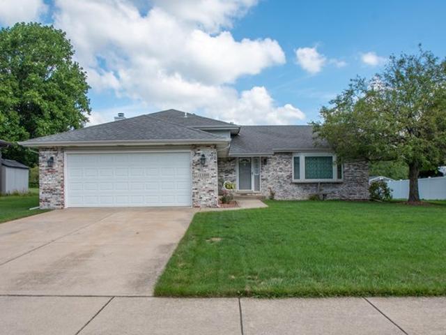 13100 Snowberry Ln, Saint John, IN 46373