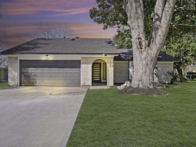 13102 Maxim Dr, Houston, TX 77065