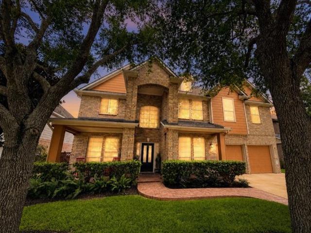 13106 Hampton Bay Dr, Pearland, TX 77584