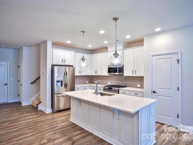 13106 Settlers Trail Court # Fairbrook