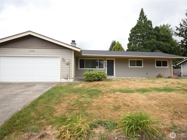 13108 th Avenue Ct E, Puyallup, WA 98374