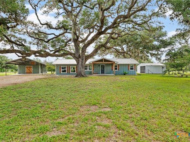 13109 FM 822, Edna, TX 77957