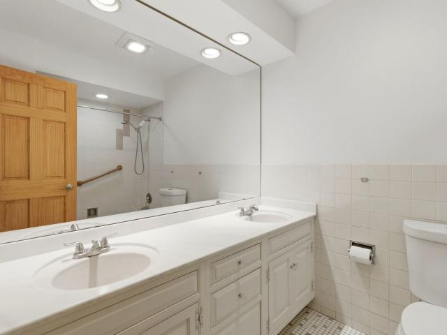 1310 Maple Ave, Unit 2C, Evanston, IL 60201 | MLS #12702