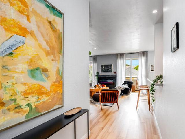 1310 N Detroit Street 206
