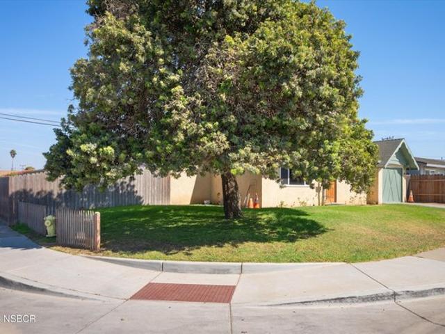 1310 N Mary Dr, Santa Maria, CA 93458