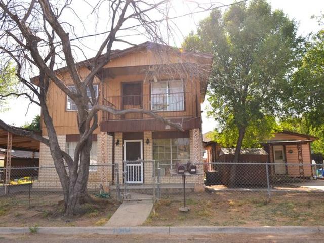1310 N Tapeyste Ave, Laredo, TX 78043