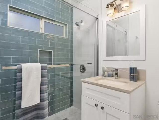 1310 Ocean Ave Apartments in Del Mar, CA