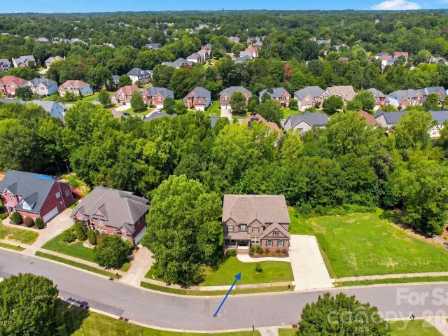 1310 Bershire Lane # L13