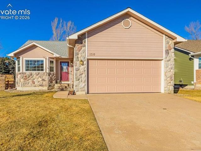 1310 Bison Ridge Dr, Colorado Springs, CO 80919
