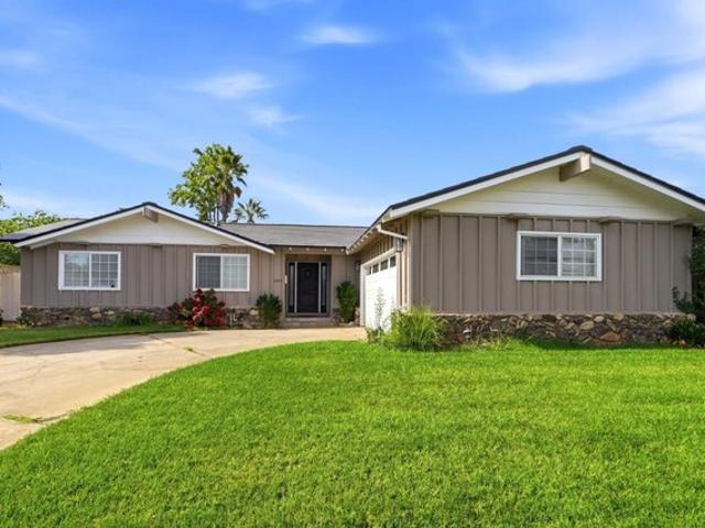 1310 Cedar Ct, Gilroy, CA 95020