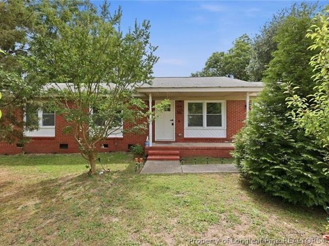 1310 Chilton Dr, Fayetteville, NC 28314