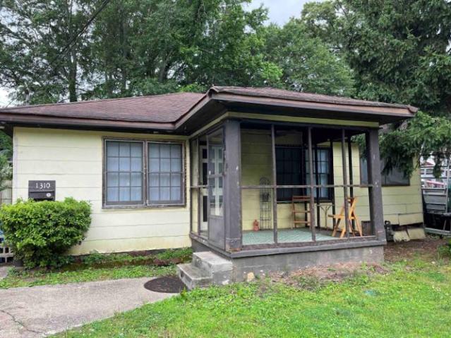 1310 Clermont Ave, Fairburn, GA 30344