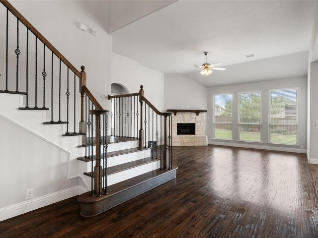 1310 Divine Rose Way
