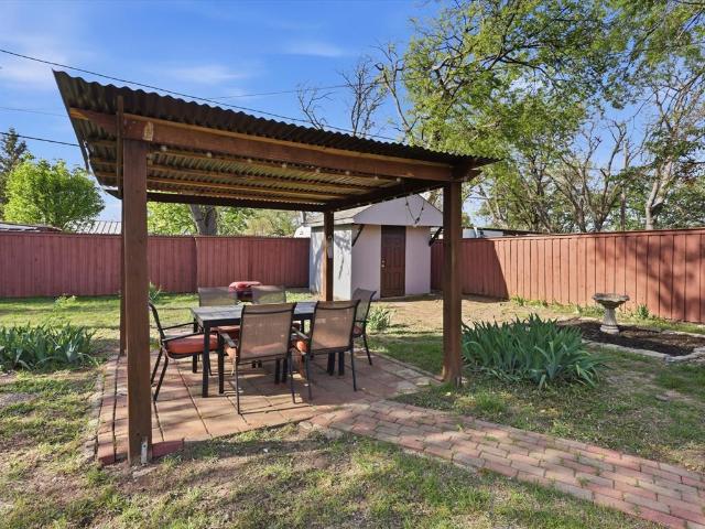 1310 E Lovers Lane