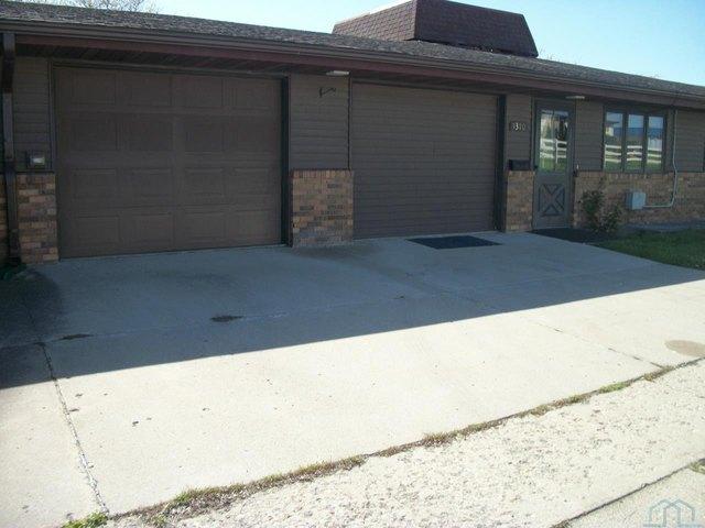 1310 Greta St, Cherokee, IA 51012