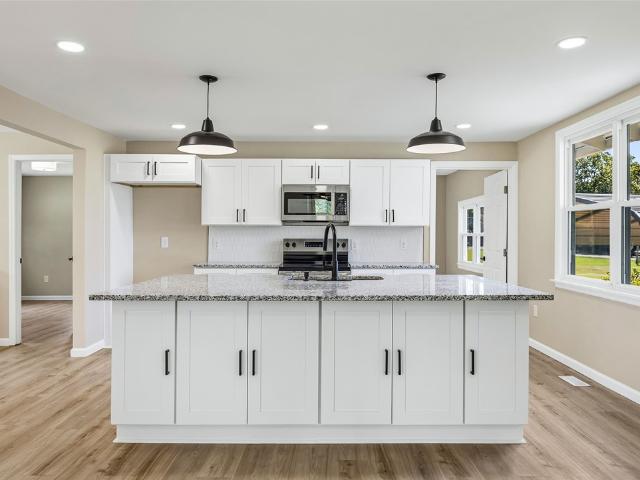 1310 Lakewood Lane
