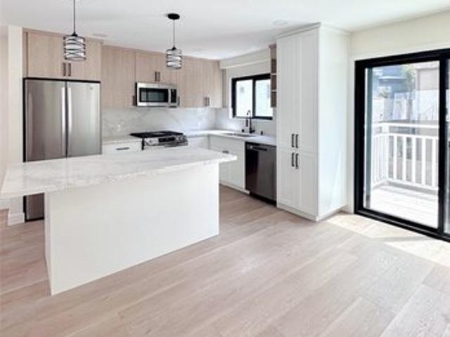 1310 Loma Dr, Hermosa Beach, CA 90254