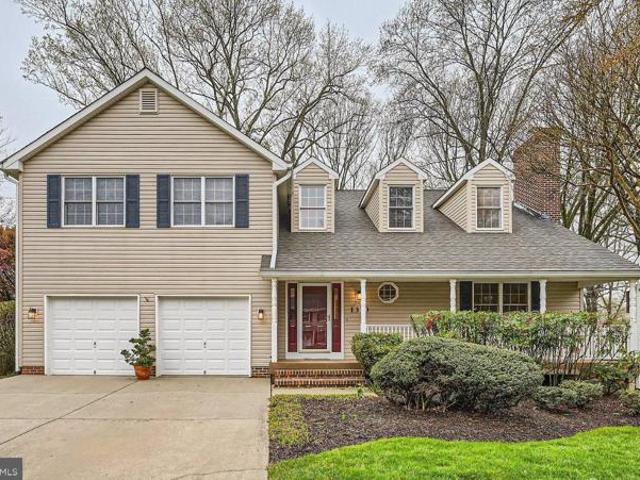 1310 Peartree Ct, Crofton, MD 21114