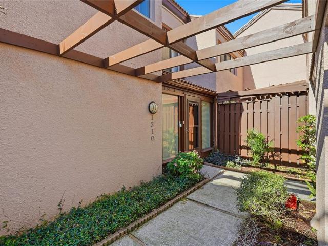 1310 Pelican Creek Crossing, St. Petersburg, FL 33707 | MLS #TB8469 | Compass