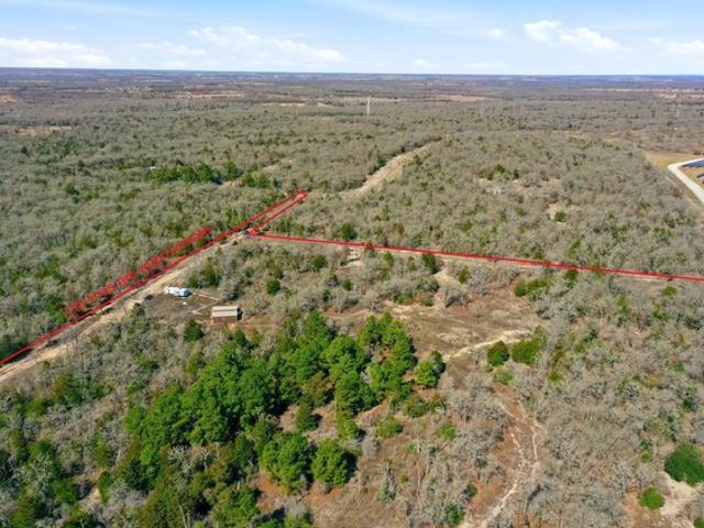 1310 Perry Ln, Thorndale, TX 76577