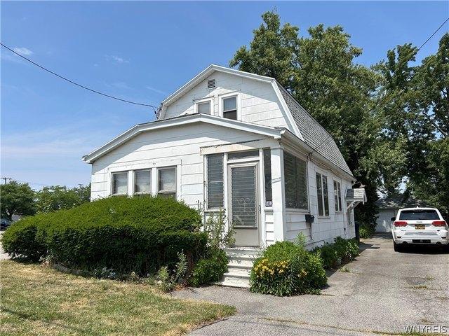 1310 Ridge Rd, Buffalo, NY 14218
