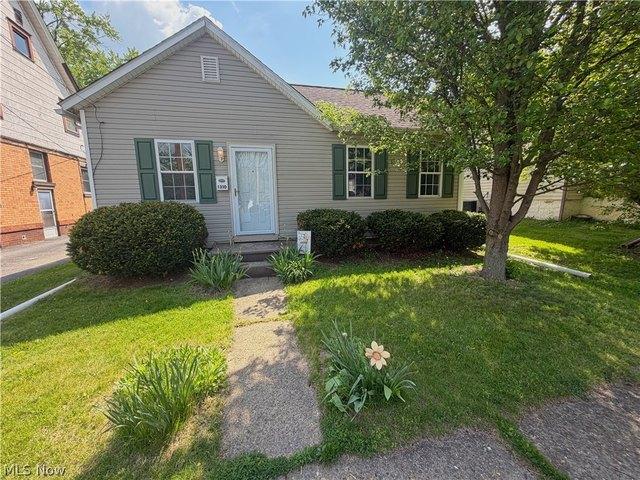 1310 Riverview St, East Liverpool, OH 43920