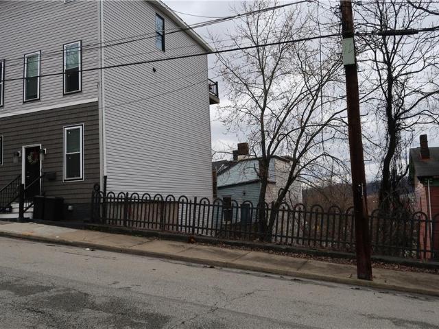 1310 Stranmore St, Pittsburgh, PA 15212 | MLS #1744
