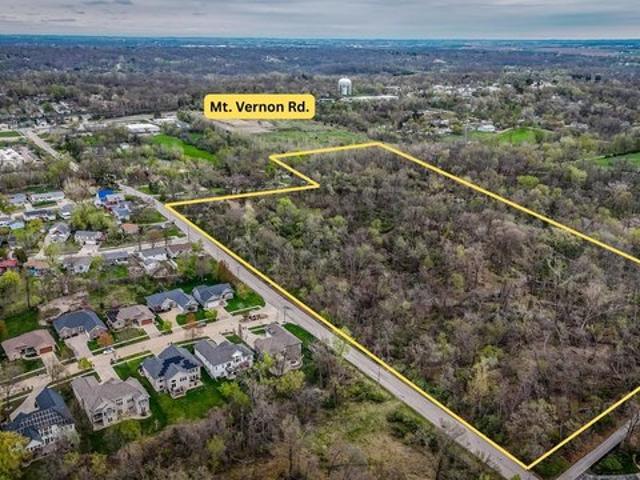 1310 SE 42nd St, Cedar Rapids, IA 52403