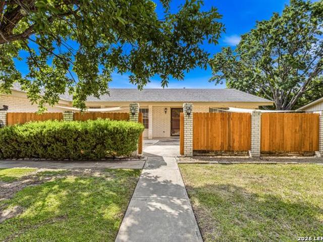 1310 Tulip Ln