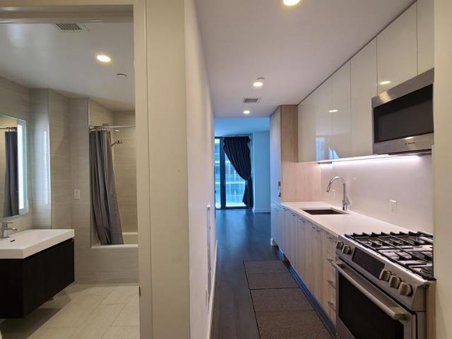 1310 th Road, Unit 11T | Compass