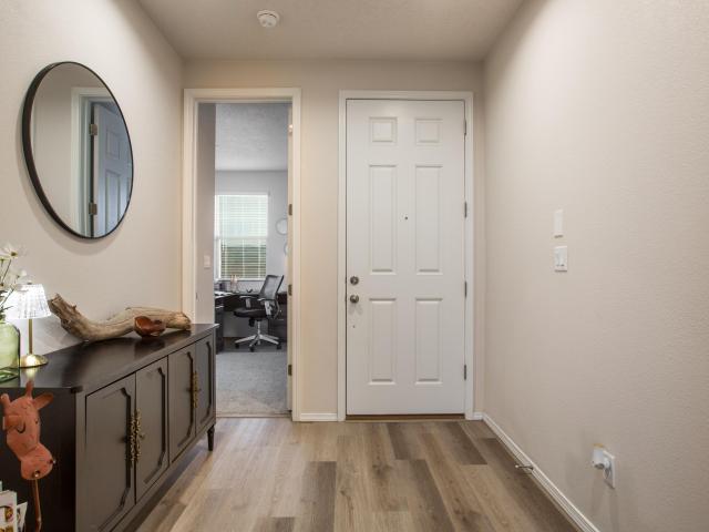 1310 Vallecito Court NW