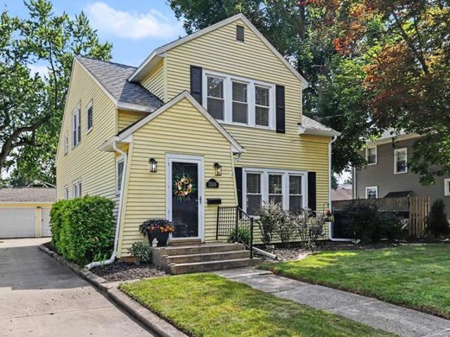 1310 Vassar Dr, Kalamazoo, MI 49001