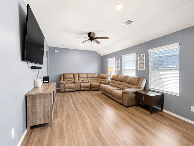 1310 Vincente Court
