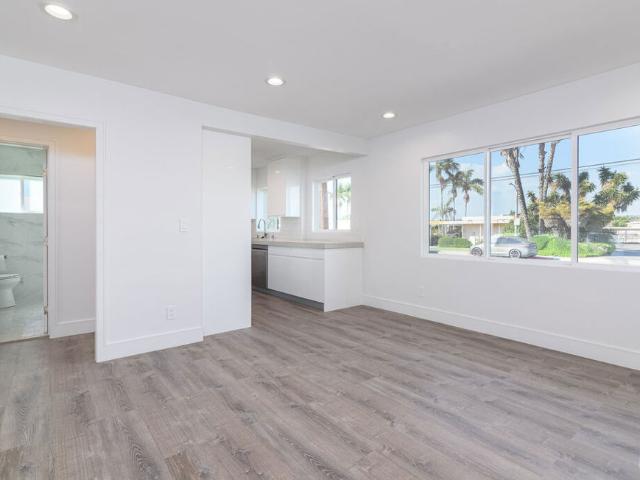 1310 W Valencia Drive 1306