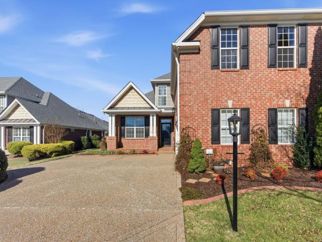 1310 Waxwing Dr