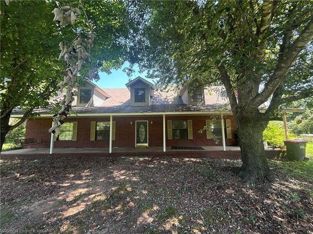 1310 Woodland Valley Dr, Van Buren, AR 72956