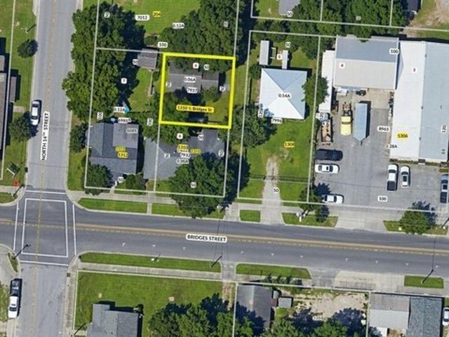 1310 1/2 Bridges St, Morehead City, NC 28557