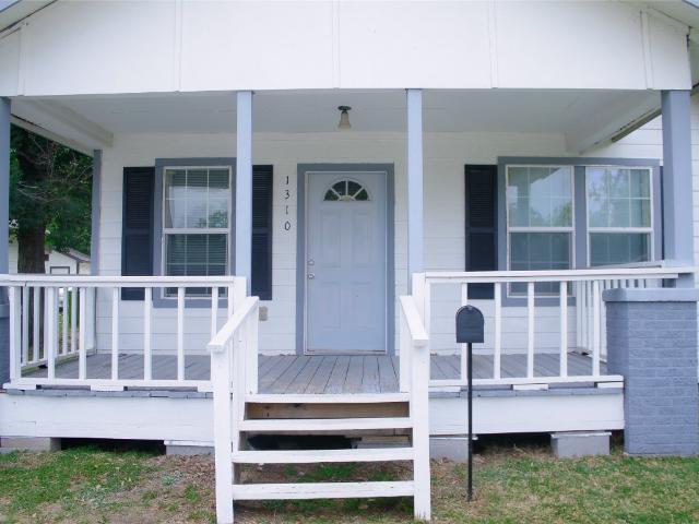 1310 4th St, Rosenberg, TX 77471 | MLS #87537