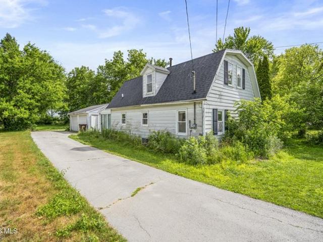 13110 Bishop Rd, Bowling Green, OH 43402