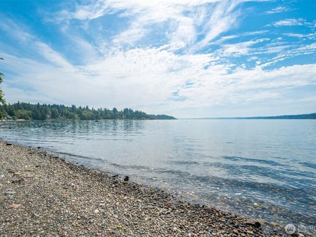 13112 Purdy Dr NW, Gig Harbor, WA 98332
