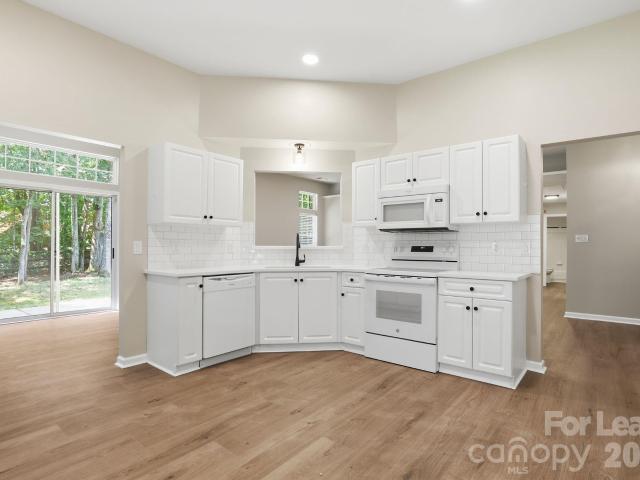 13114 woodland farm drive
