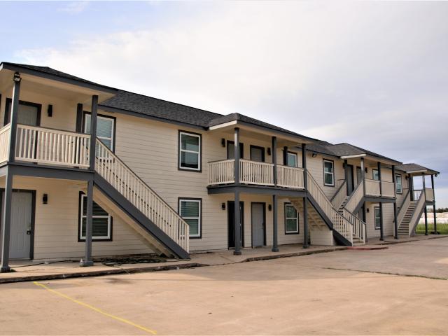 13115 Highway 6 4