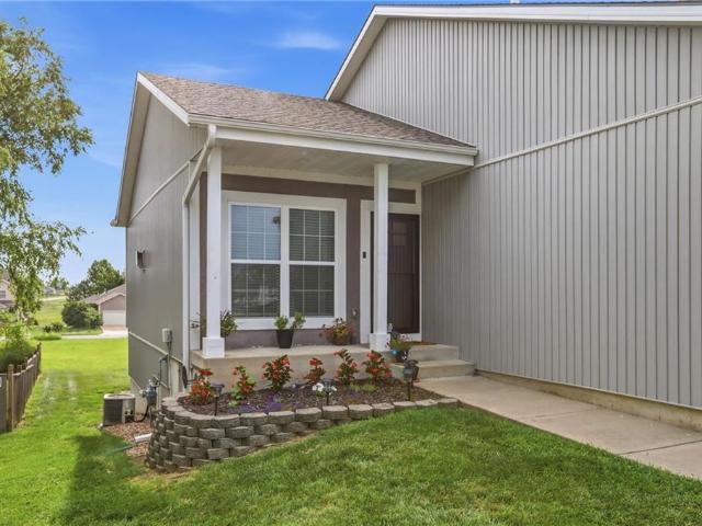 1311 N 158th Court