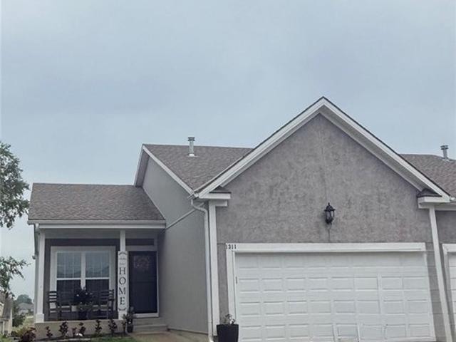 1311 N 158th Ct, Basehor, KS 66007